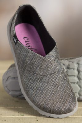 Women’s Cushe Slipper Loa Canvas Shoes | Overland