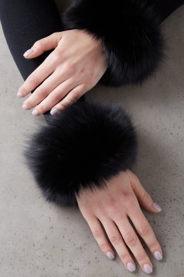 Women's Fox Fur Snap Cuffs | Overland