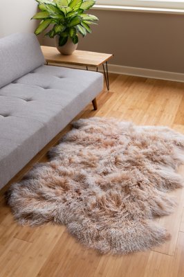 4-Pelt (4' x 6') Tibetan Lamb Fur Rug | Overland