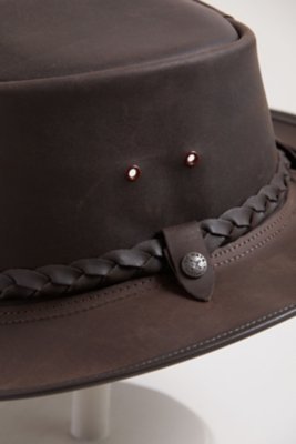 Traveler Crushable Leather Outback Hat | Overland
